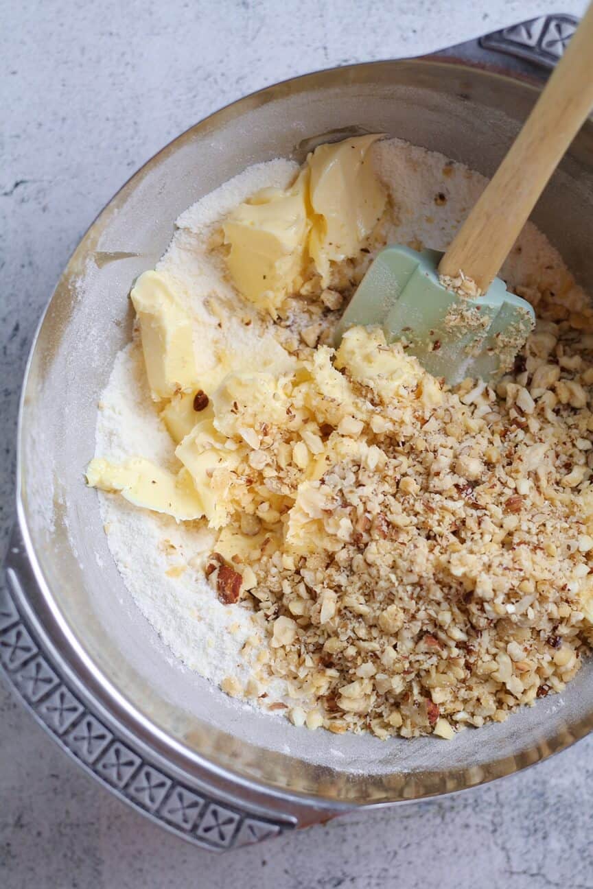 How to Make Red Currant Crumble Cake - Days of Jay