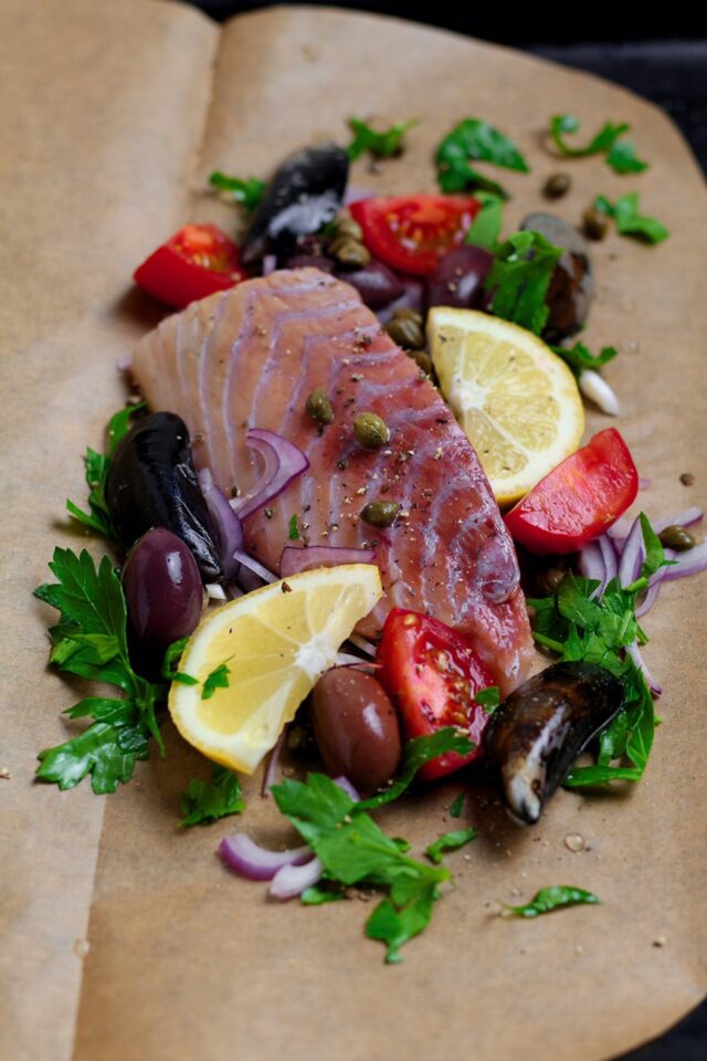 How to Make Baked Fish En Papillote - Days of Jay