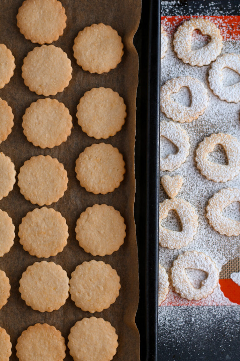 How to make Spitzbuben - German Christmas Cookies - Days of Jay