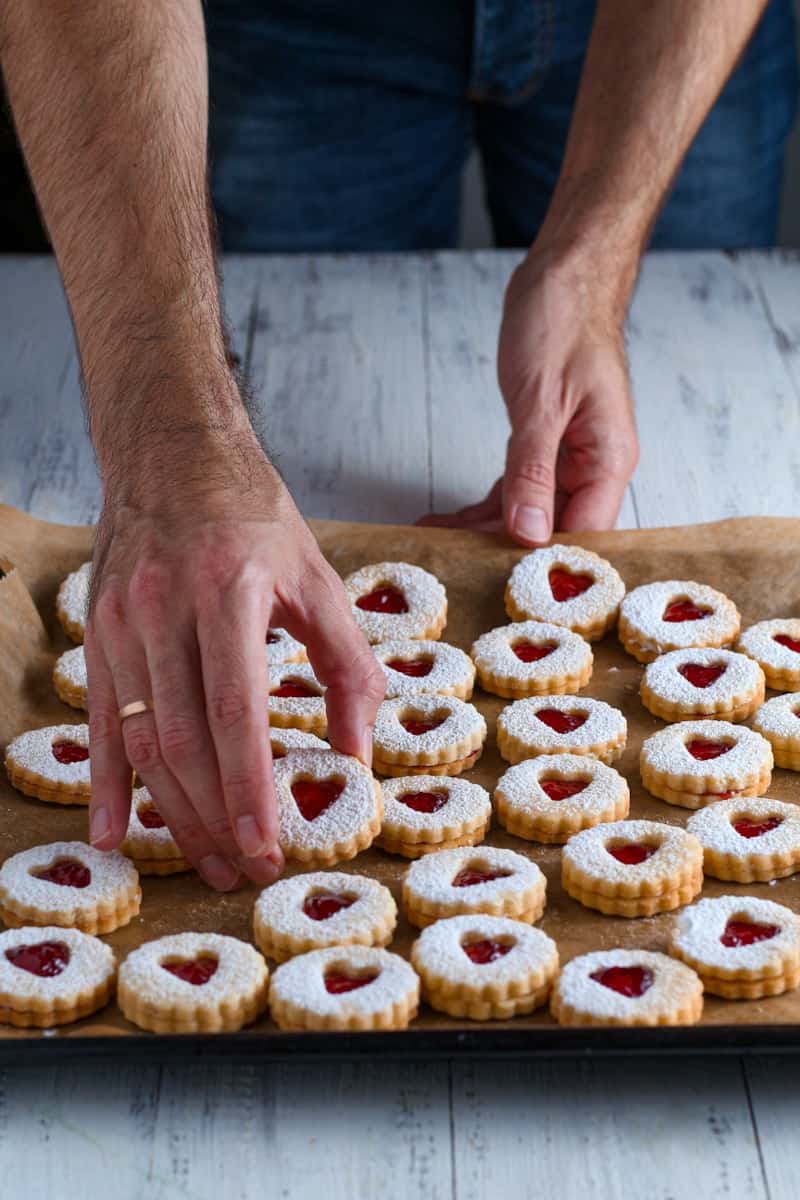How to make Spitzbuben - German Christmas Cookies - Days of Jay