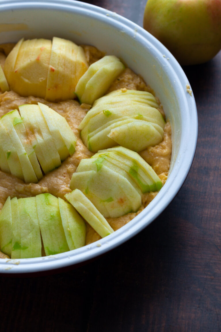 How to make the best Easy German Apple Cake - Days of Jay