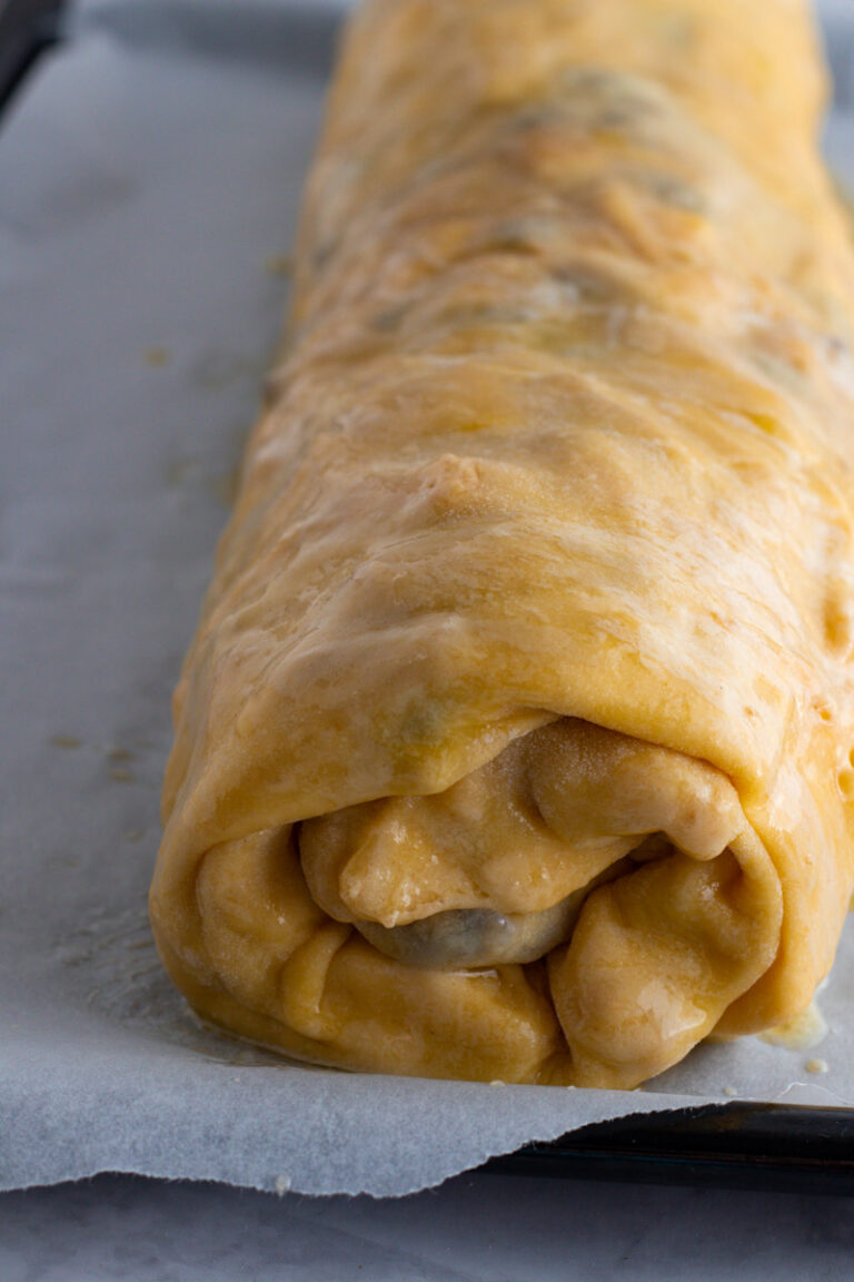 My Authentic German Apple Strudel Recipe - Days of Jay