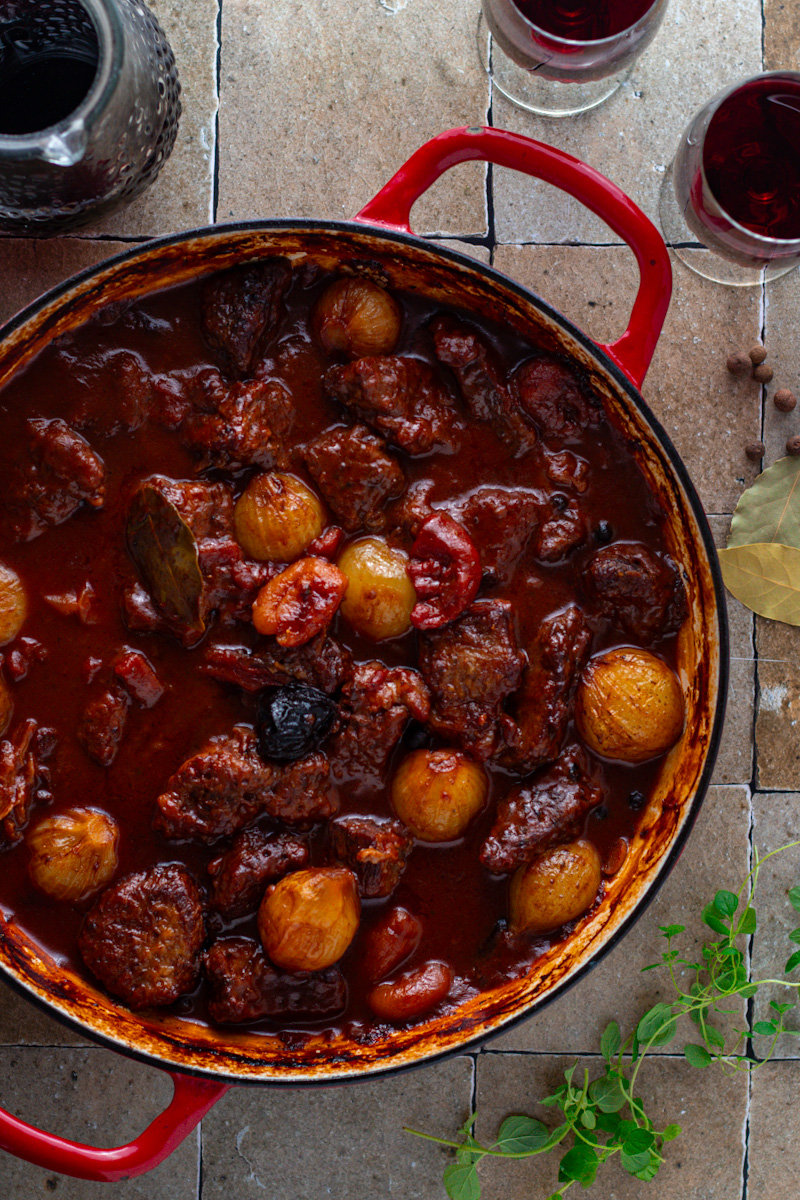 How to make Stifado (Greek Beef Stew) - Days of Jay